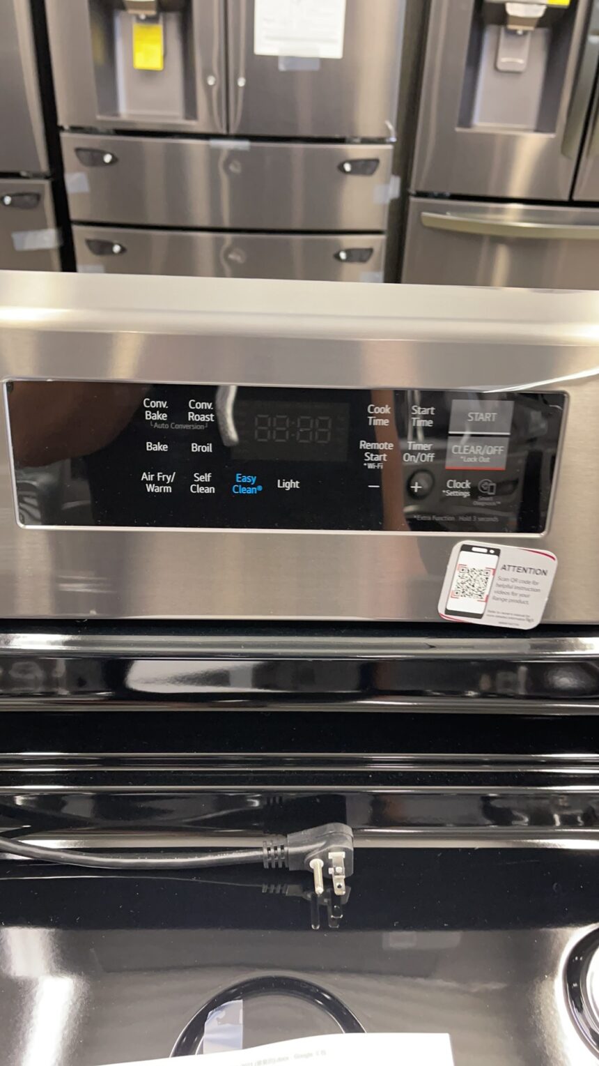 5.8 cu ft. Smart Wi-Fi Enabled Fan Convection Gas Range with Air Fry ...